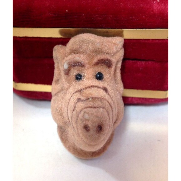 Jewelry | Vintage Alf Pin Russ 1988 Felt From The Planet Of Melmac ...
